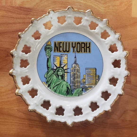 Unbranded | Wall Decor | Vintage New York City Decorative Souvenir ...